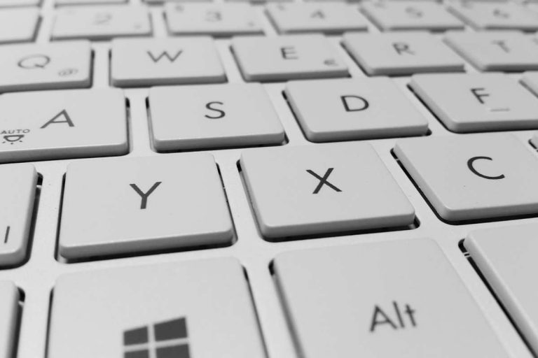 Tastiera pc, cosa significa 'italiano 142' nella scelta delle lingue ...